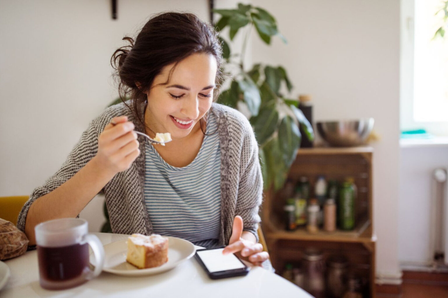 Unveiling How Social Media influences Food Trends in India - The One Liner