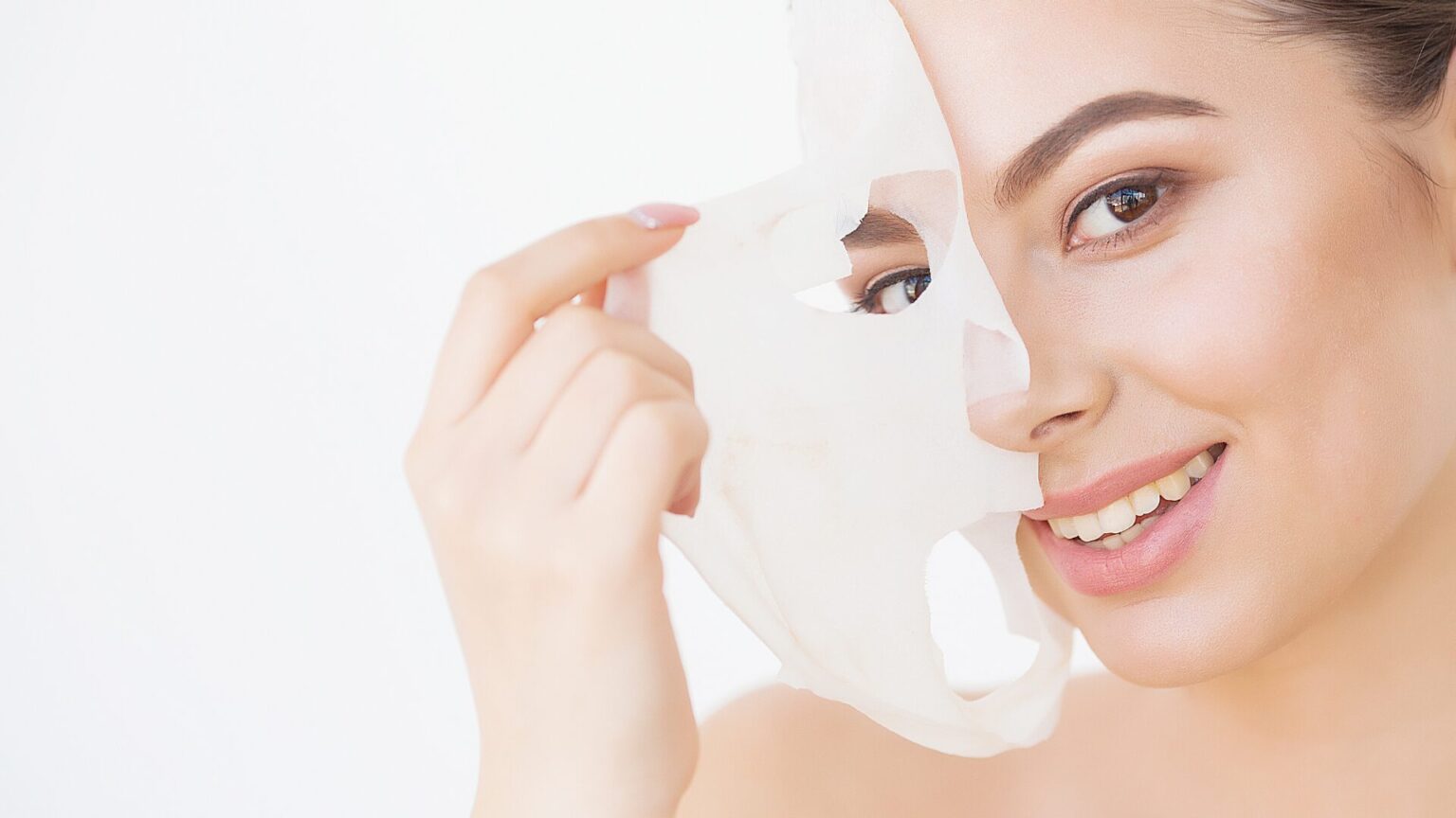 What are the benefits and usage of a face mask sheet? - The One Liner